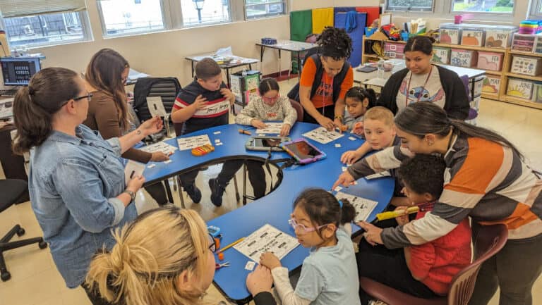 The Benefits of Multi-Disabilities Classrooms - Deron School